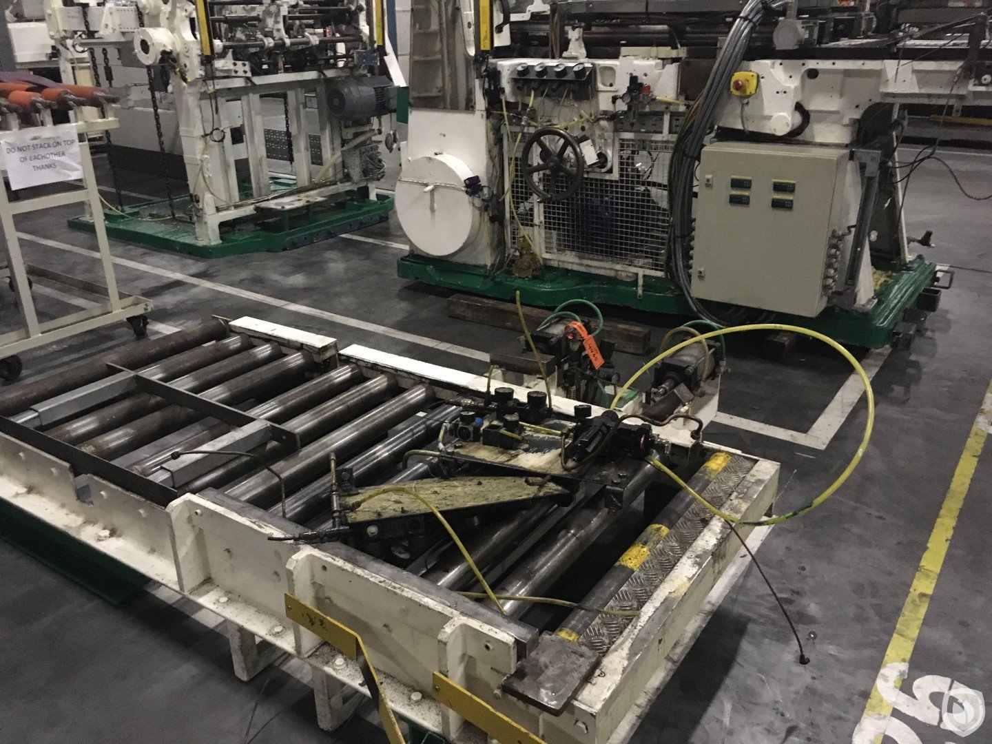 Metal Box scroll shear - Cazander