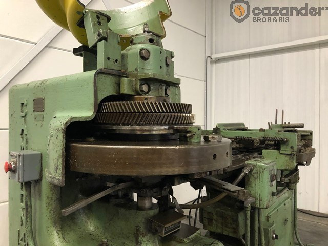 Cameron 140 compound liner - curler - Cazander