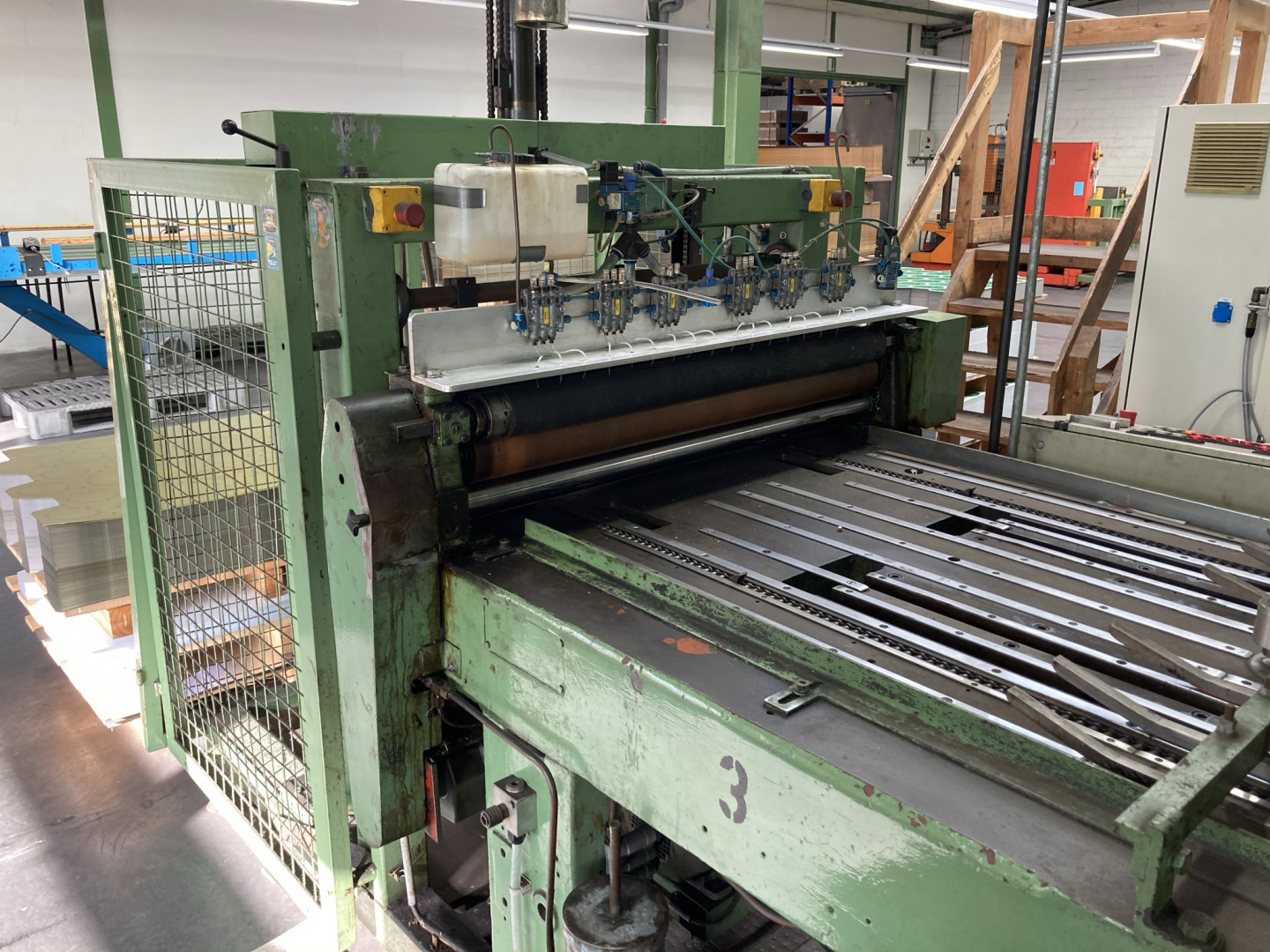 Schuler SPzz scroll shear - waxer - Cazander